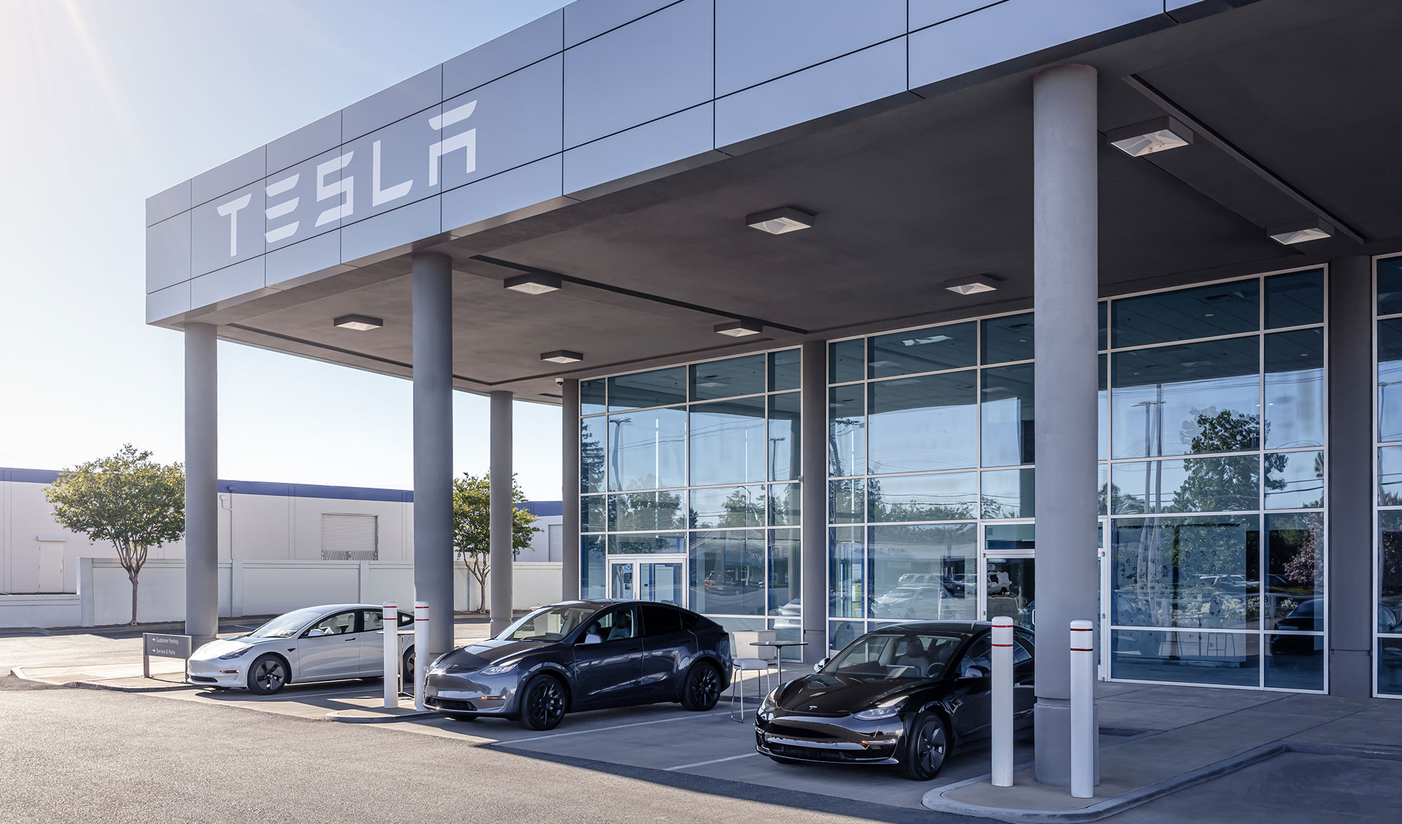 Tesla’s Technology and Ease of Use: Why Tesla Leads the EV Market for ...